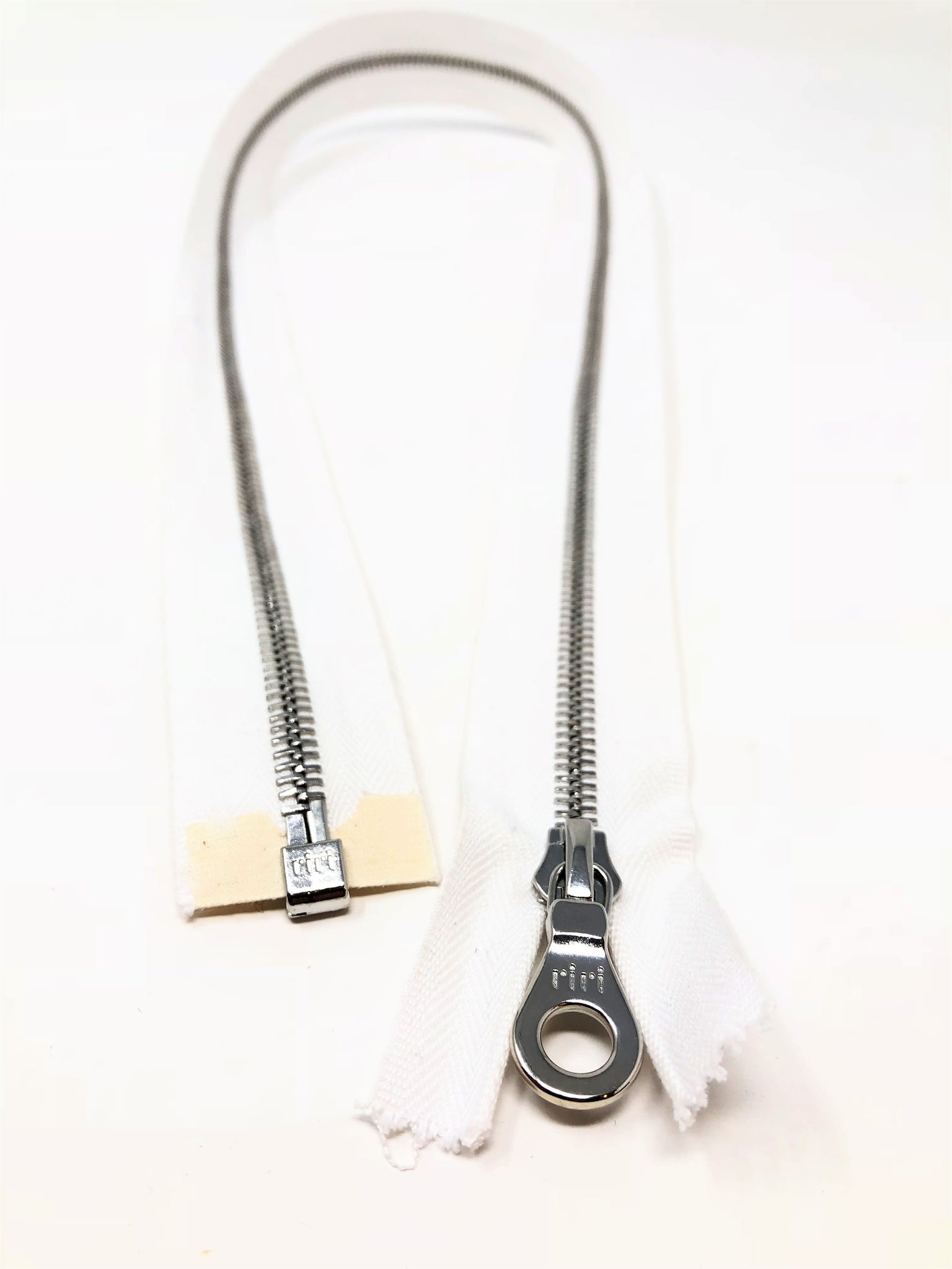 Riri Zippers | Plastic, Metal, Gold Teeth & More — ZipUpZipper