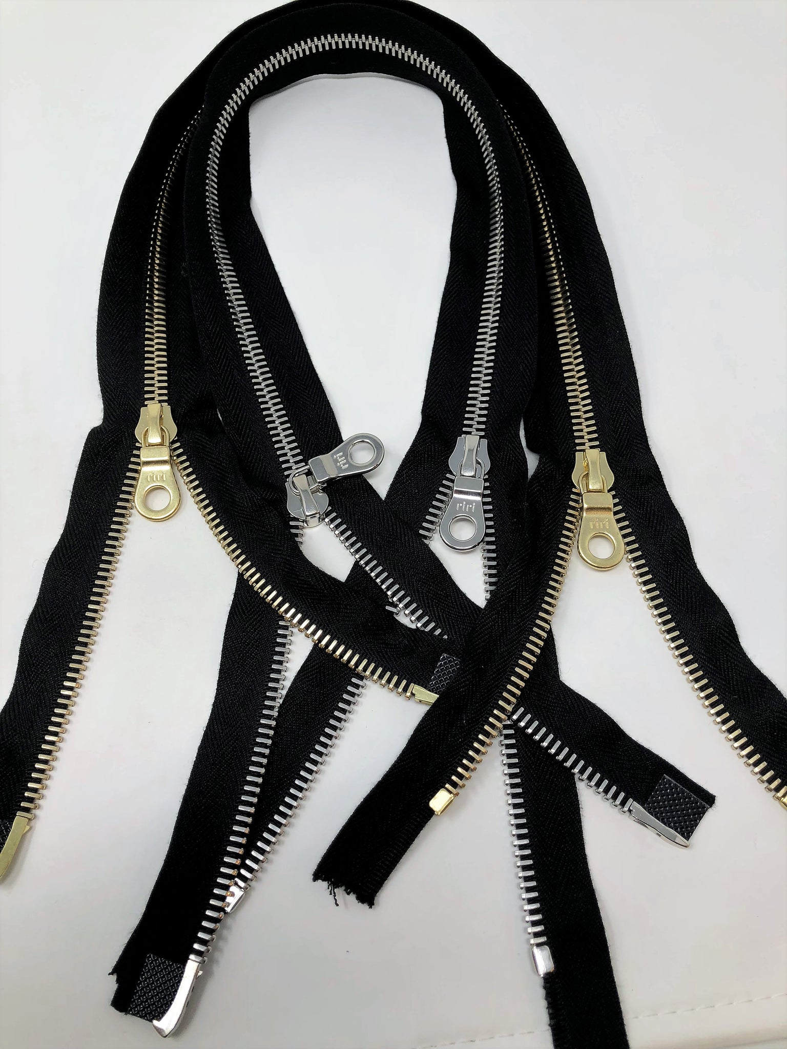 Metal Zippers: YKK, Riri, Glossy & More — ZipUpZipper