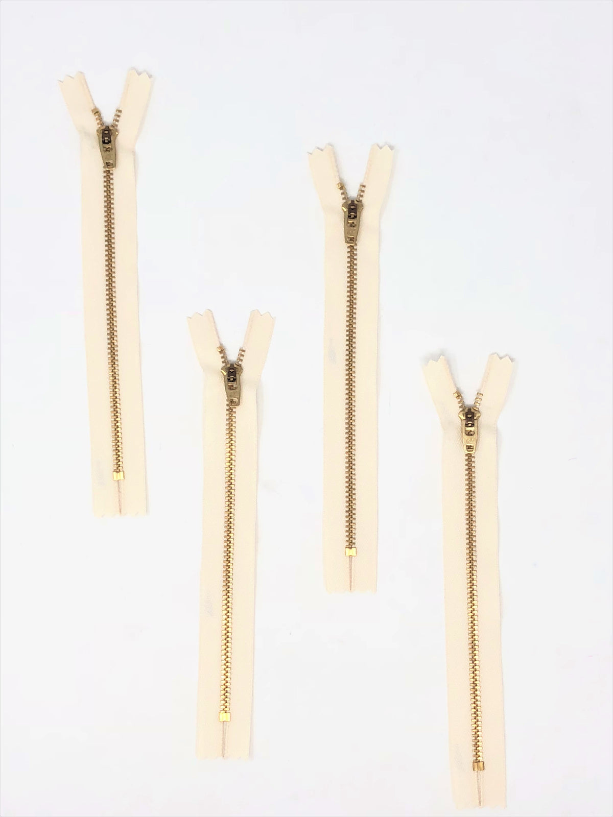 YKK Jeans Zipper 4.5mm Off-White Brass – 4-9 Inches — ZipUpZipper